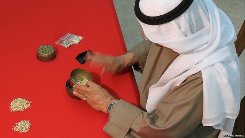 In pictures: Bahrain's ancient pearl fishing - BBC News