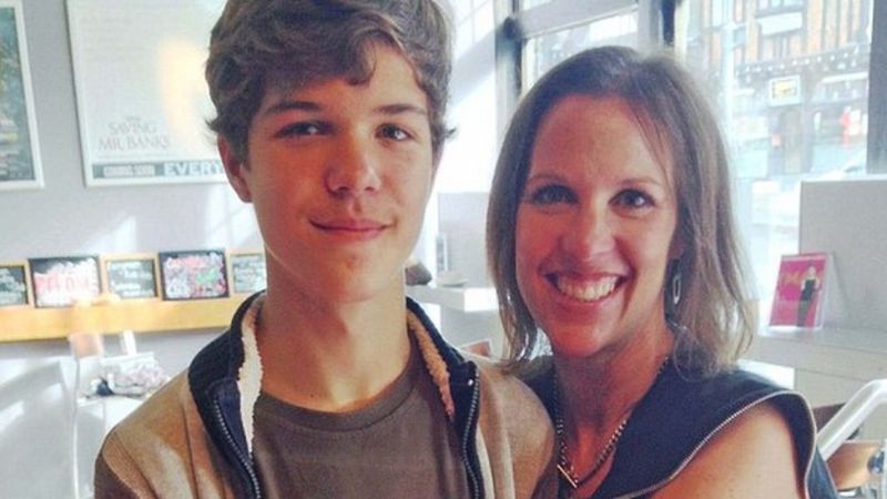 Breck Bednar murder: Lewis Daynes sentenced to life in prison - BBC News