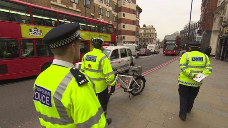 Met Police team to tackle London road safety - BBC News