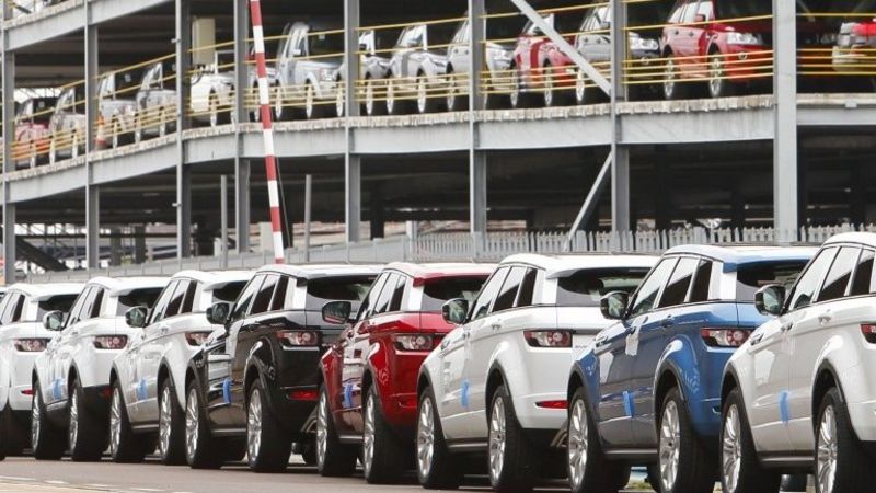 Online shopping 'boosts van sales' - BBC News