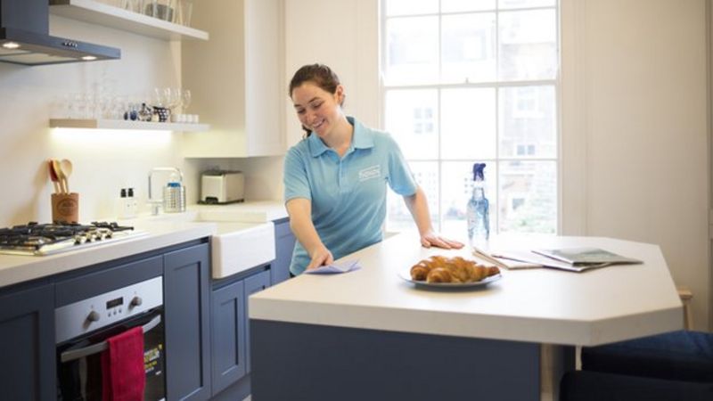 How being bad at DIY inspired a successful start-up - BBC News