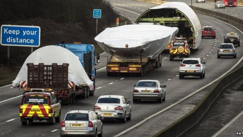 About 40 vehicles in M40 fatal crash in Oxfordshire - BBC News