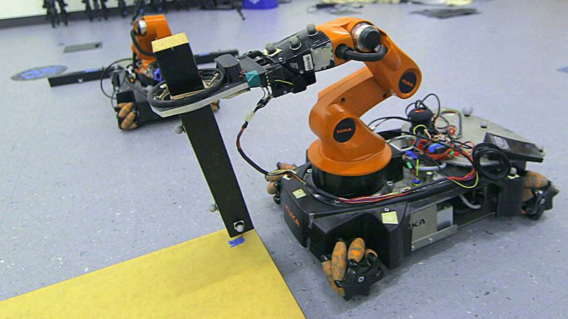 AutoSaw: Robot carpenter makes custom furniture - BBC News