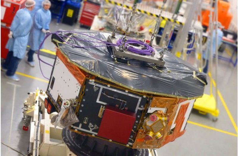 Lisa Pathfinder: 'Exquisite' gravity probe leaves UK - BBC News