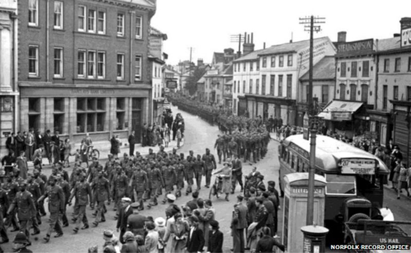 East Anglia's World War Two airfield photos uncovered - BBC News