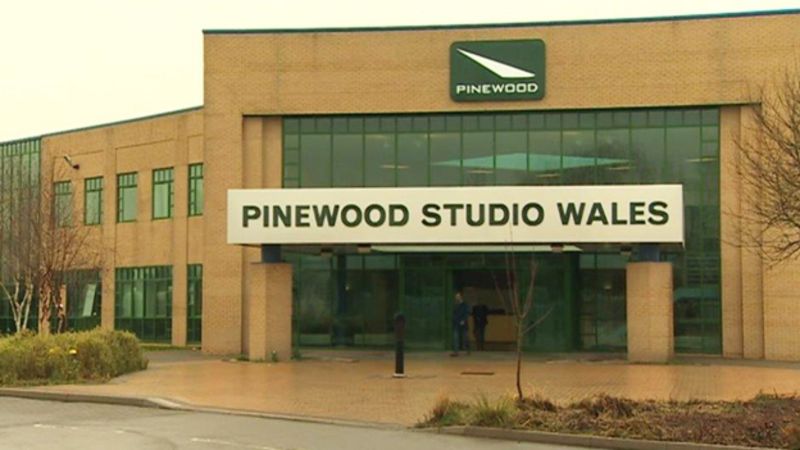 How well do you know Pinewood Studios? - BBC News