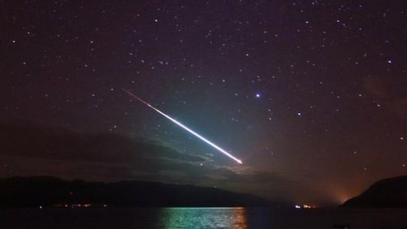 Meteor photographed from Loch Ness - BBC News