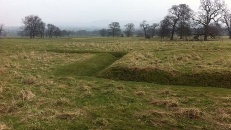 Plan to recreate WW1 practice trenches at Bodelwyddan Castle - BBC News