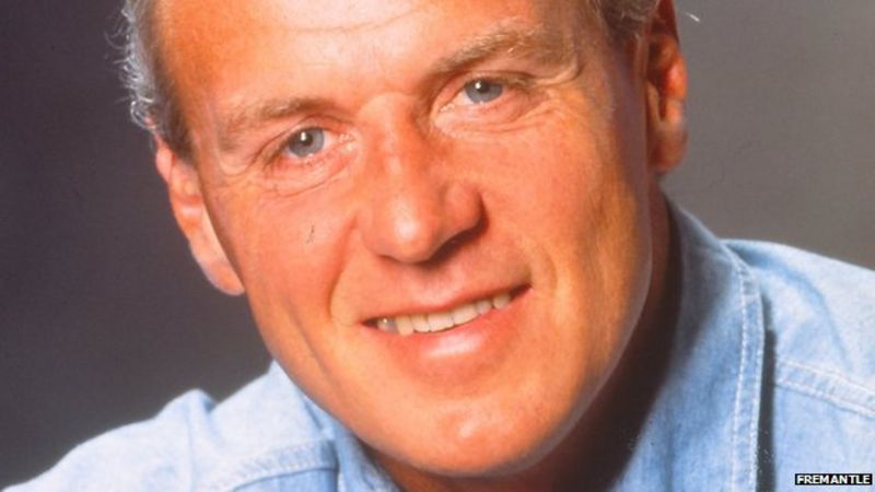 Neighbours at 30: Memorable moments - BBC News