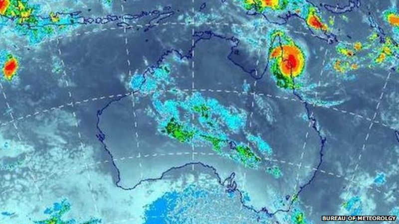 Tropical Cyclone Nathan hits Australia's Queensland coast - BBC News