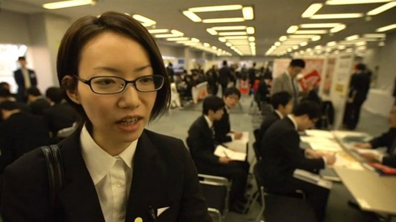 Can education change Japan's 'depressed' generation? - BBC News