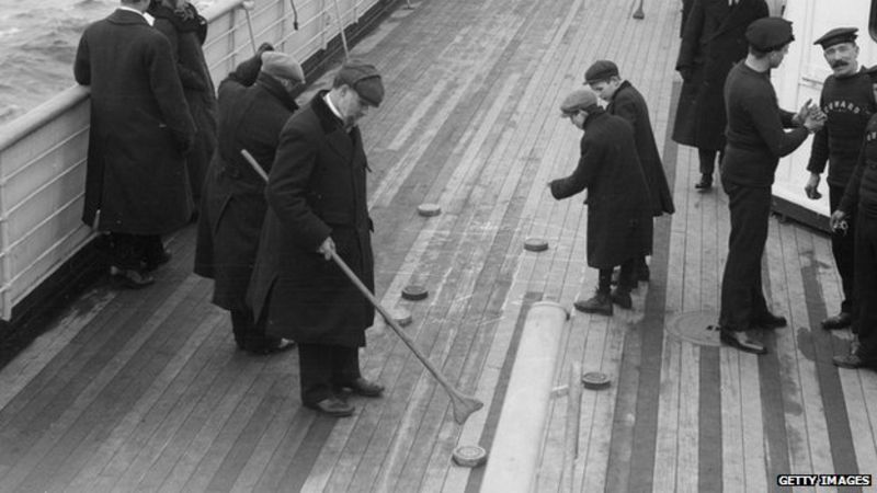 WW1 sinking of Lusitania recalled - BBC News
