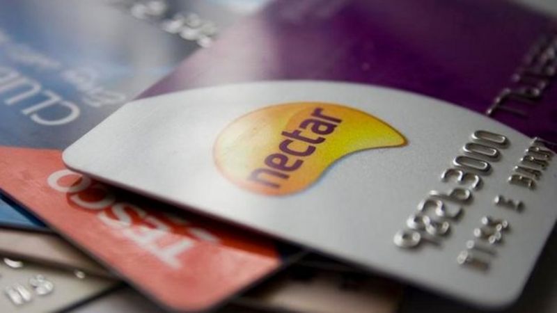 Shoppers with reward cards see little point in loyalty - BBC News