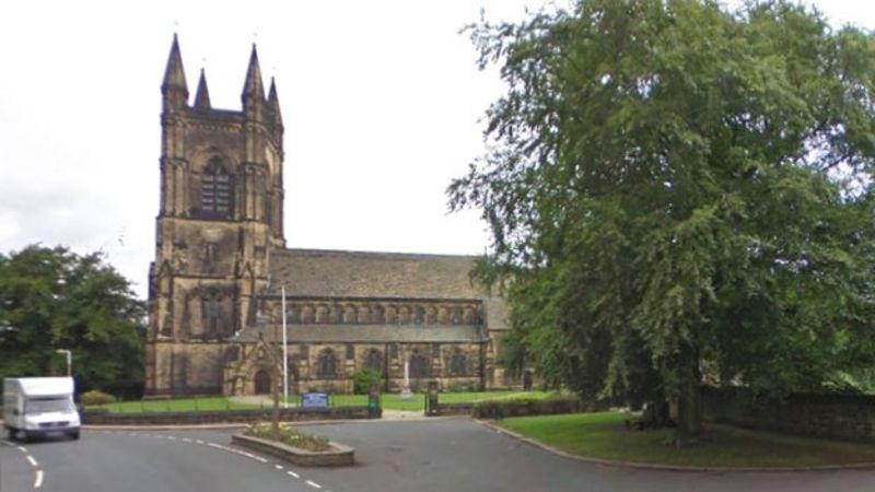 Mirfield church bells silent after 144 years for restoration - BBC News