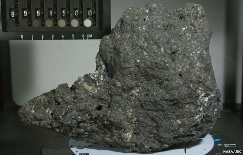 Multiple studies address riddles of the Moon's origin - BBC News