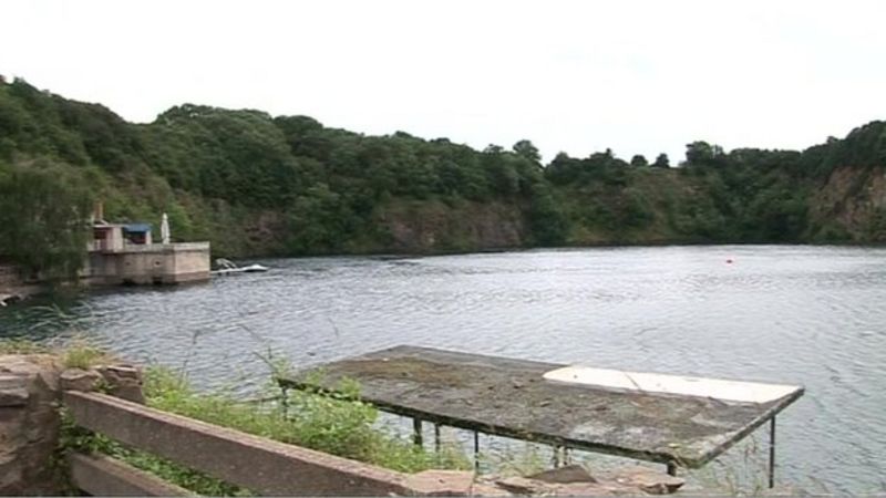 Two divers die in a month at Stoney Cove in Leicestershire - BBC News