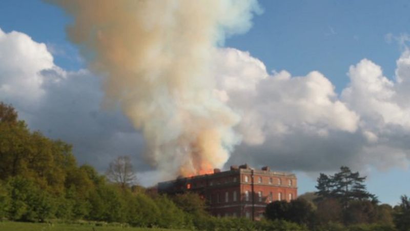 Clandon Park House fire: Mansion left a 'shell' - BBC News