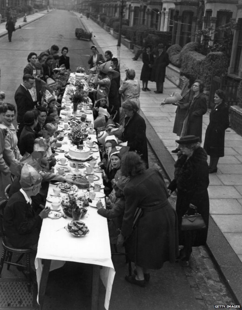 VE Day memories recalled 70 years on - BBC News
