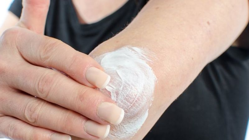 L'Oreal to start 3D-printing skin - BBC News