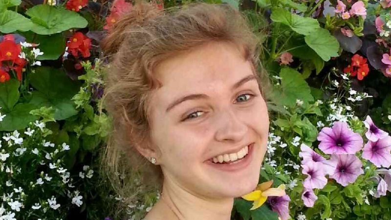 Eating disorders: Patients with 'wrong weight' refused care - BBC News