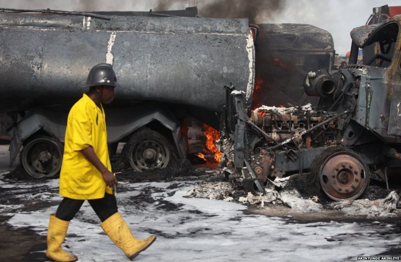 Nigeria in pictures: The firemen of Lagos - BBC News