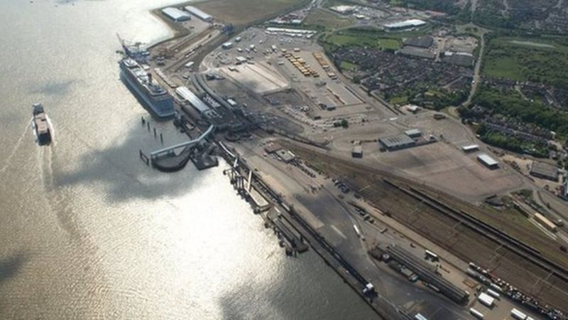 Harwich port stowaways 'a pitiful sight' - MP - BBC News