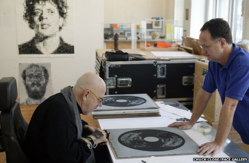 How painting 'saved' a man with paralysis - BBC News