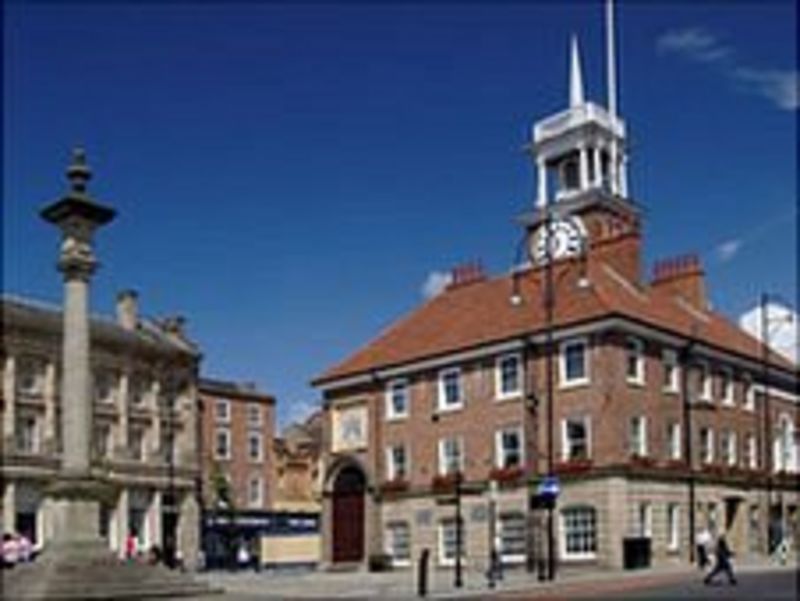 Elected mayor vote for Stockton Council - BBC News