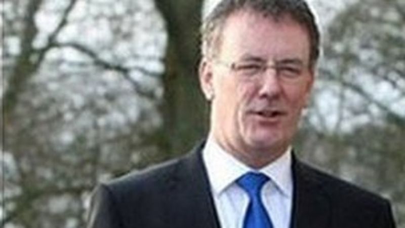 No plan to replace Nesbitt on Victims Commission - BBC News