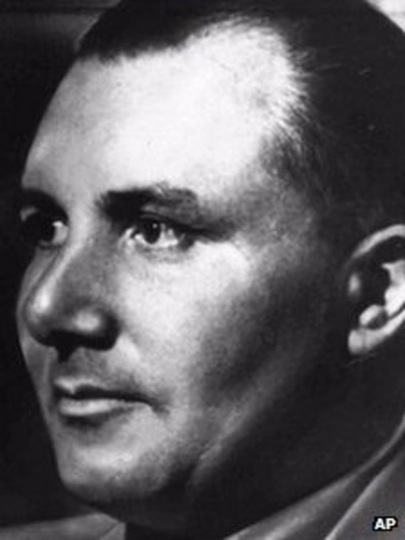 Do rewards help capture the world's most wanted men? - BBC News