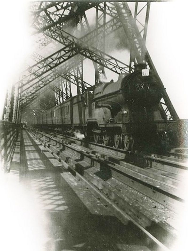 In pictures: Forth Rail Bridge photograph competition - BBC News
