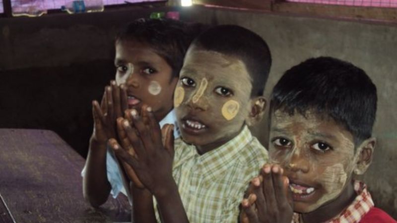 Myanmar's Tamils seek to protect their identity - BBC News