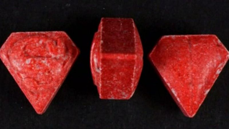 'Superman' ecstasy pills in Ipswich contain PMMA tests show - BBC News
