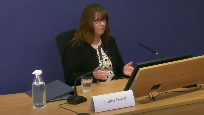 Post Office: Former IT boss blocked Paula Vennells' phone number - BBC News