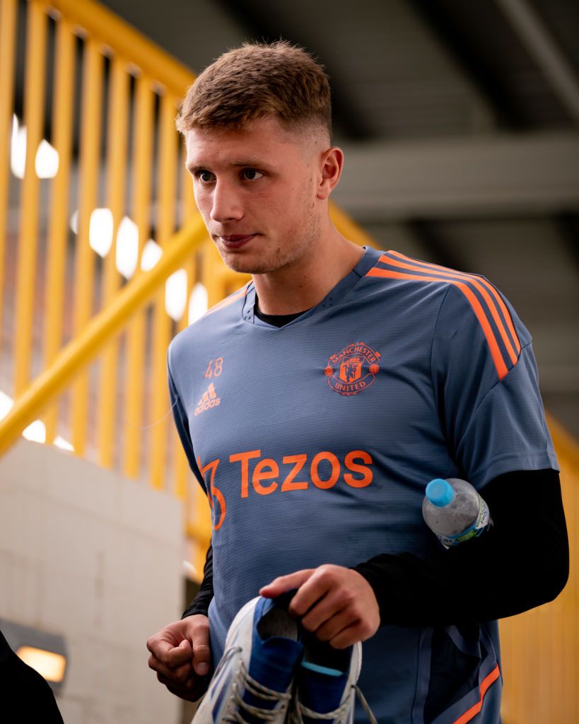 Hibs hope to capture Fish - BBC Sport