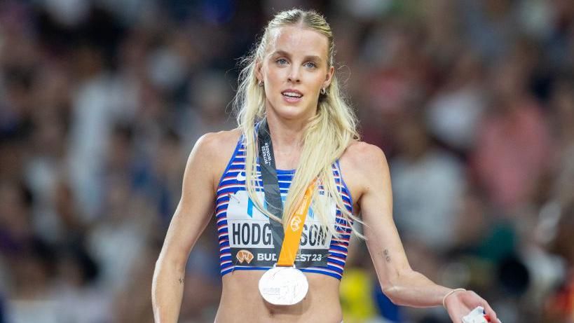 Keely Hodgkinson: Briton sets new 400m personal best in Italy - BBC Sport