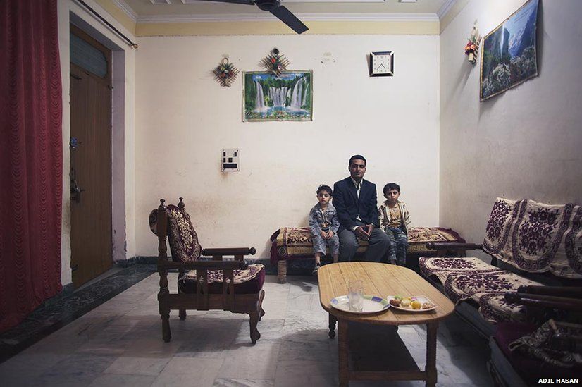 In pictures: Inside India's oldest Muslim university - BBC News