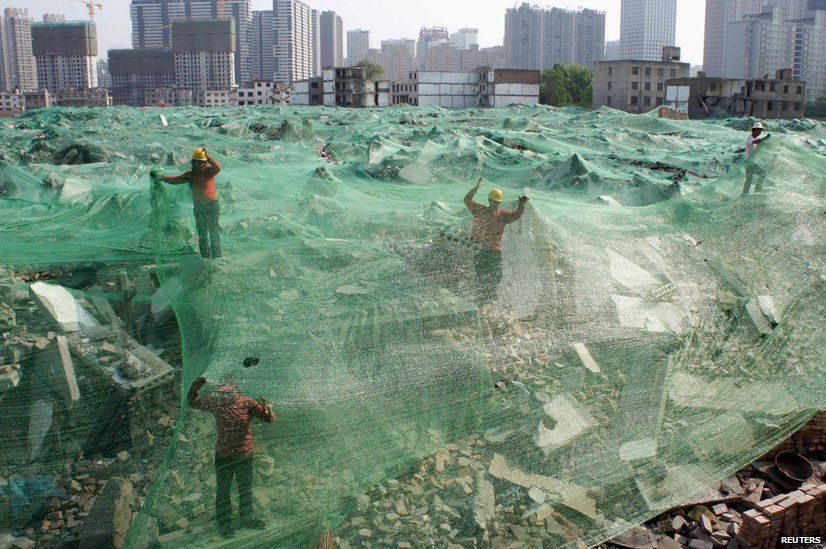 Day in pictures: 29 April 2013 - BBC News