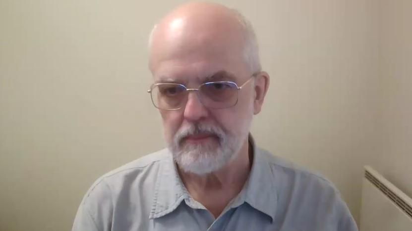 Devon residents urged to boil water after parasite found - BBC News