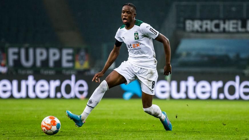 Transfer window: Manchester United need Zakaria in midfield - BBC Sport