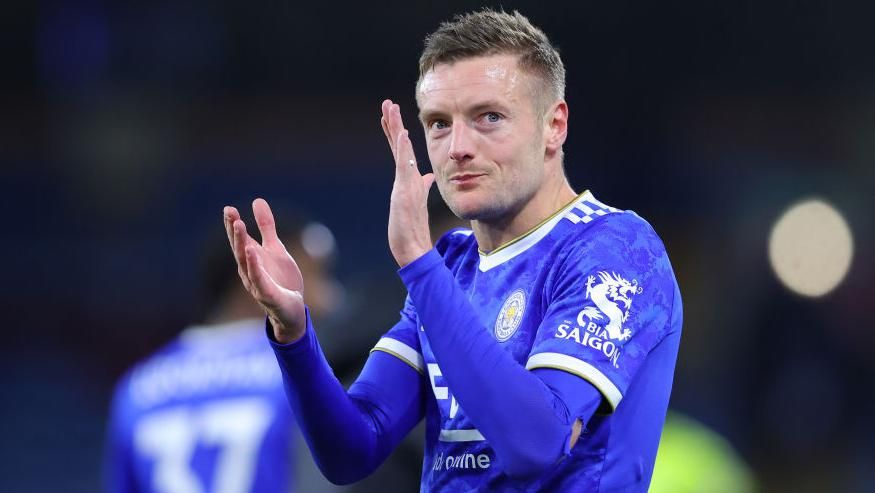 Leicester: Vardy 'one of the world's best' - BBC Sport