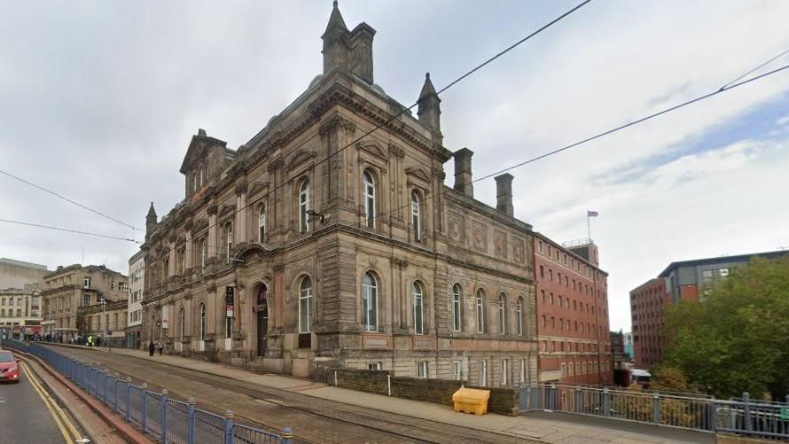 Ex-bank to become new home for Sheffield art organisation - BBC News