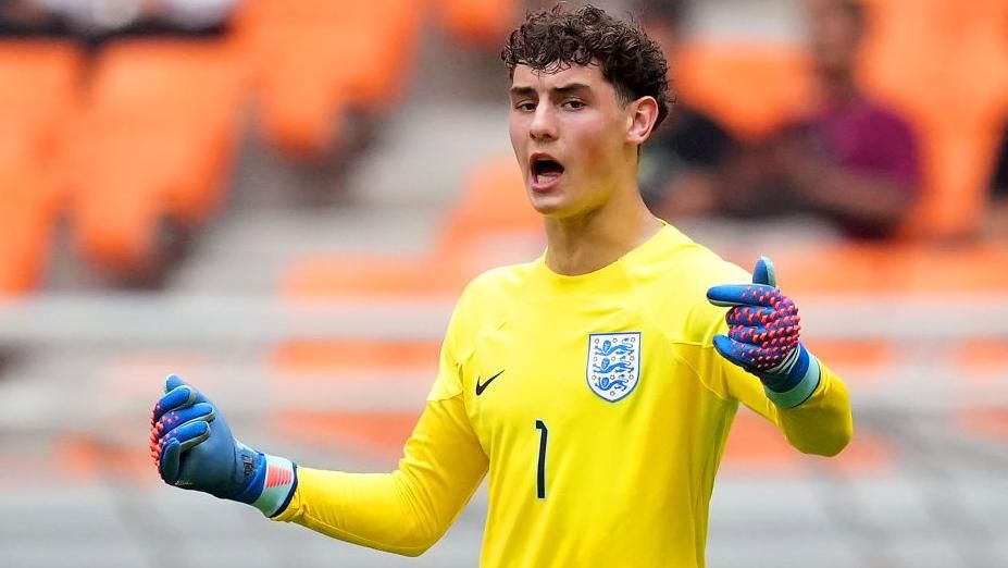 Arsenal news: Tommy Setford deal close - BBC Sport