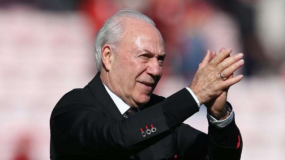 AFC Bournemouth: Former chairman Jeff Mostyn steps away - BBC Sport