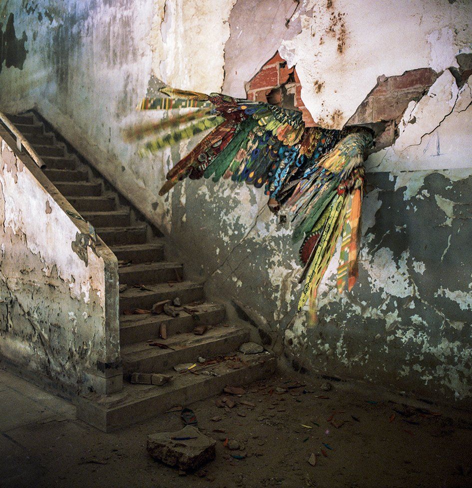 BBC journalist Laeïla Adjovi wins Dakar Biennale art prize - BBC News