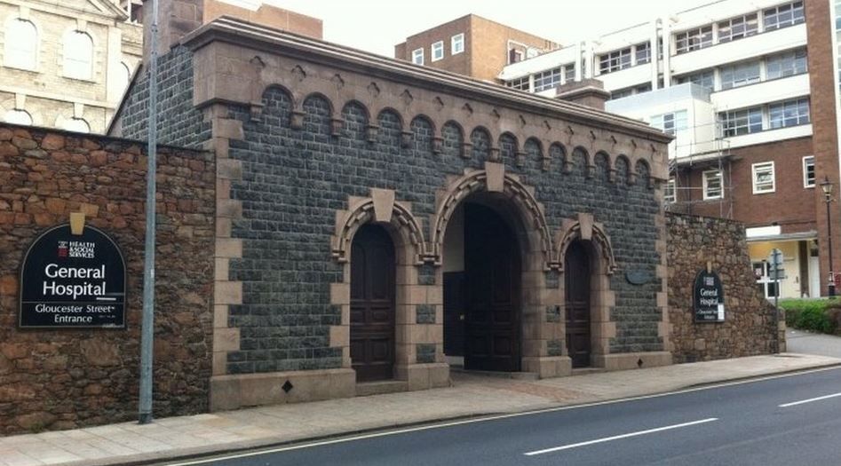 Patients warned of A&E delays in Jersey as IT system launched - BBC News