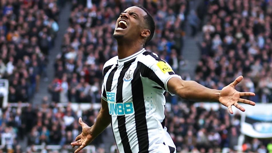 Newcastle: 'I feel confident and I think I can get fitter' - Isak - BBC ...