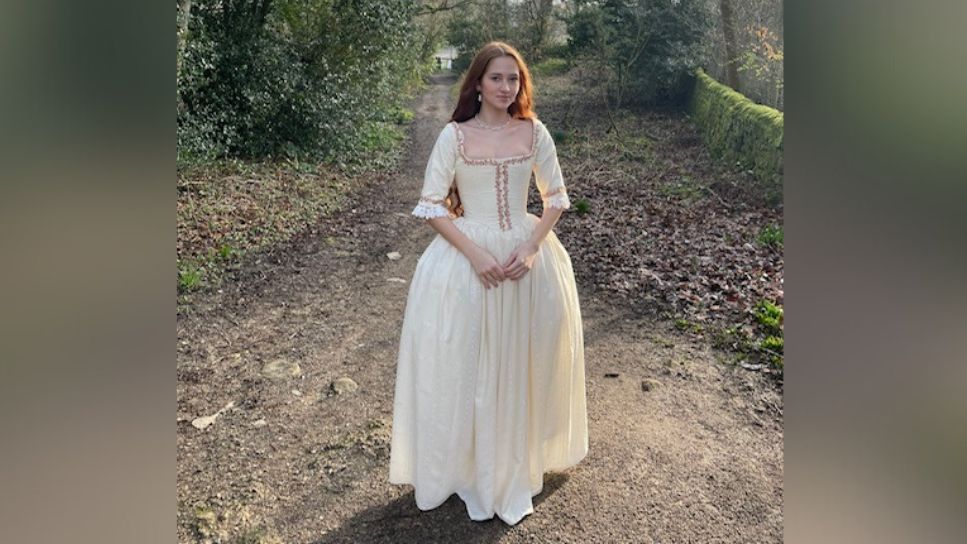 Harrogate schoolgirl makes 300 historical outfits - BBC News