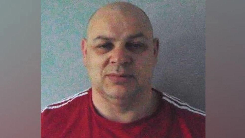 Escaped prisoner search to be led by Merseyside Police - BBC News