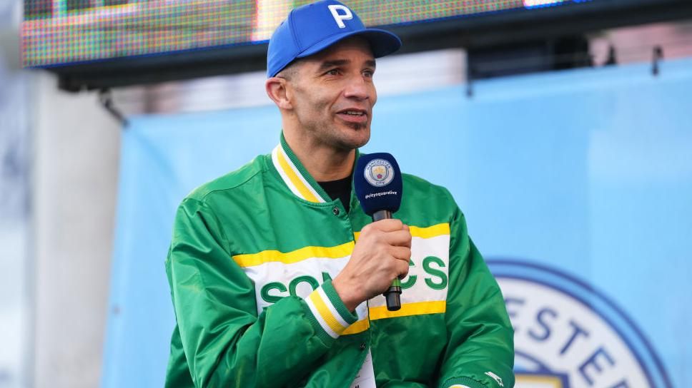 Liverpool & Man City: 'They're taking it one game at a time' - BBC Sport